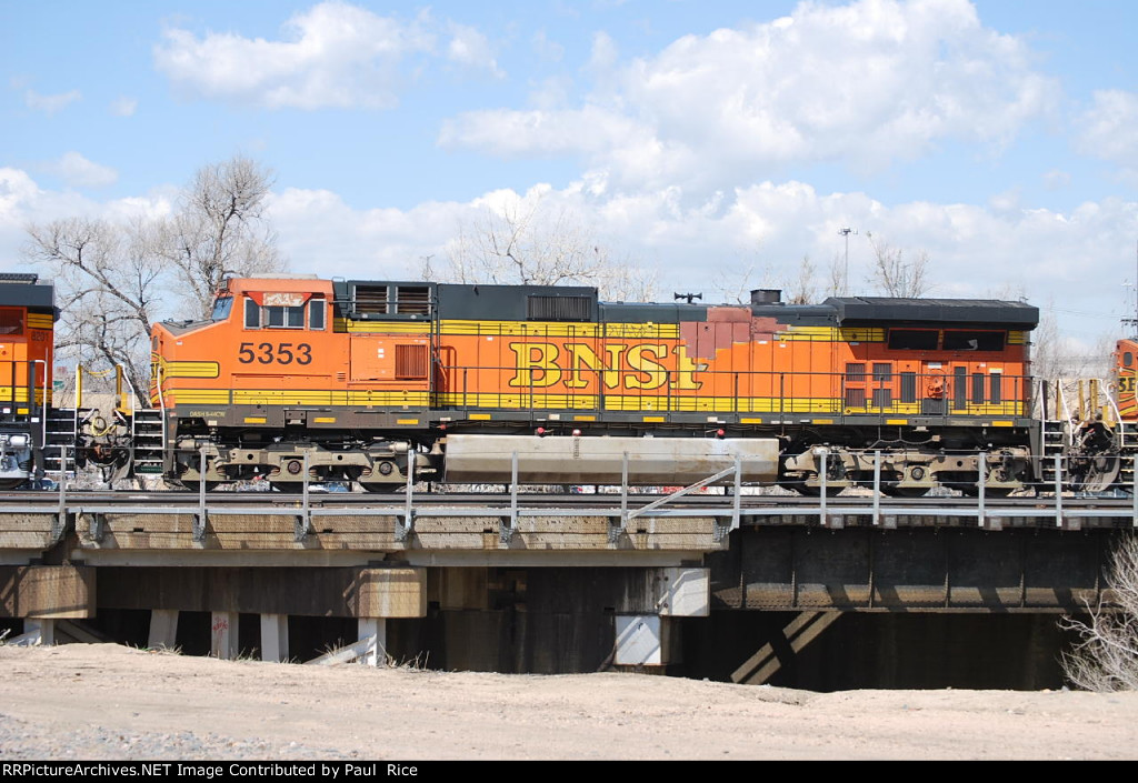 BNSF 5353